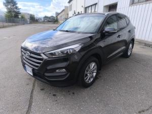 Black Hyundai Tucson 2016 in Radviliskis, with an engine capacity of 2.00 L and mileage of 163 thousand km for 10950 €, photo 3 on AUTOMOTO.COM.LV