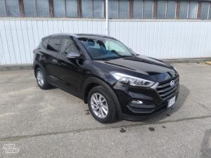 Black Hyundai Tucson 2016 in Radviliskis, with an engine capacity of 2.00 L and mileage of 163 thousand km for 10950 €, photo 12 on AUTOMOTO.COM.LV