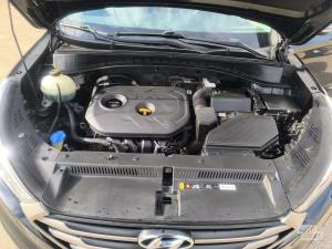 Black Hyundai Tucson 2016 in Radviliskis, with an engine capacity of 2.00 L and mileage of 163 thousand km for 10950 €, photo 32 on AUTOMOTO.COM.LV