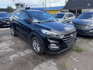 Melns Hyundai Tucson 2016 Kauņa, ar dzinēja tilpumu 1.69 L un nobraukumu 237 tūkst. km par 8100 €, foto  vietnē AUTOMOTO.COM.LV