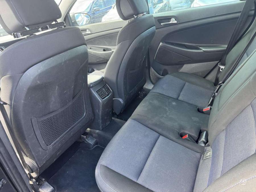 Melns Hyundai Tucson 2016 Kauņa, ar dzinēja tilpumu 1.69 L un nobraukumu 237 tūkst. km par 8100 €, foto 12 vietnē AUTOMOTO.COM.LV
