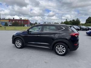 Melns Hyundai Tucson 2016 Telšiai, ar dzinēja tilpumu 1.69 L un nobraukumu 203 tūkst. km par 9800 €, foto 4 vietnē AUTOMOTO.COM.LV