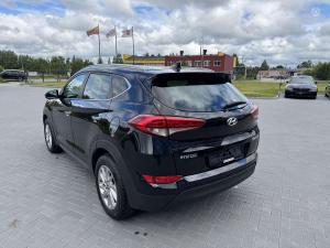 Melns Hyundai Tucson 2016 Telšiai, ar dzinēja tilpumu 1.69 L un nobraukumu 203 tūkst. km par 9800 €, foto 5 vietnē AUTOMOTO.COM.LV