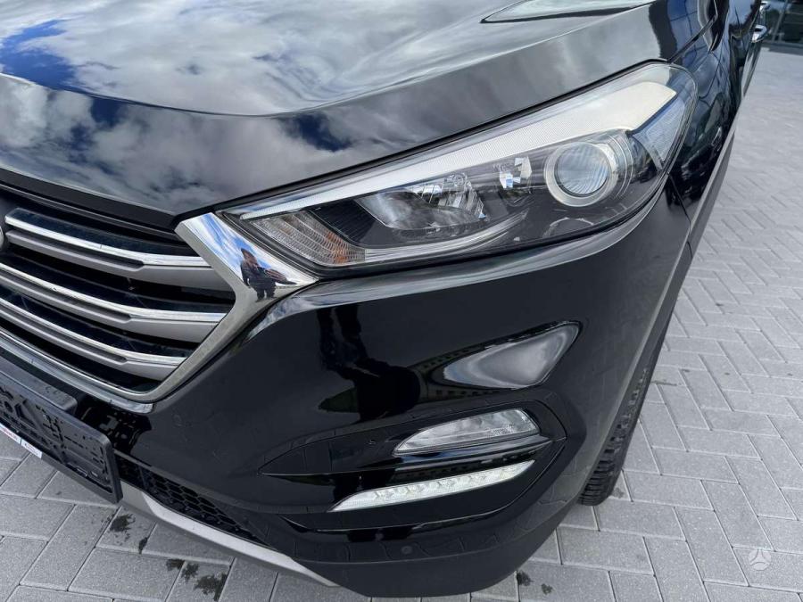 Melns Hyundai Tucson 2016 Telšiai, ar dzinēja tilpumu 1.69 L un nobraukumu 203 tūkst. km par 9800 €, foto 12 vietnē AUTOMOTO.COM.LV
