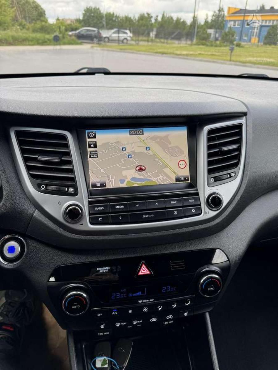 Melns Hyundai Tucson 2016 Telšiai, ar dzinēja tilpumu 1.69 L un nobraukumu 203 tūkst. km par 9800 €, foto 32 vietnē AUTOMOTO.COM.LV