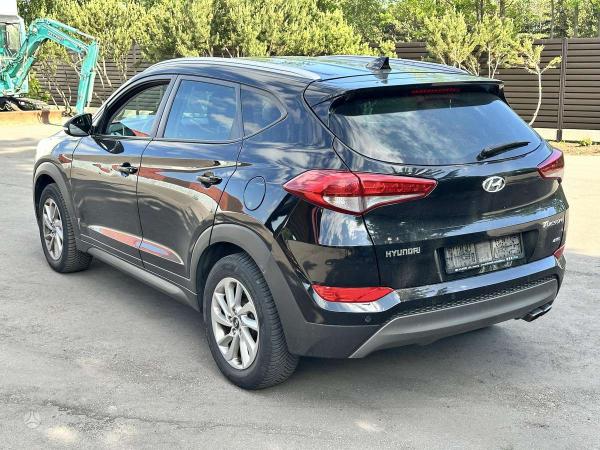 Melns Hyundai Tucson 2016 Marijampole, ar dzinēja tilpumu 1.59 L un nobraukumu 171 tūkst. km par 9900 €, foto 6 vietnē AUTOMOTO.COM.LV