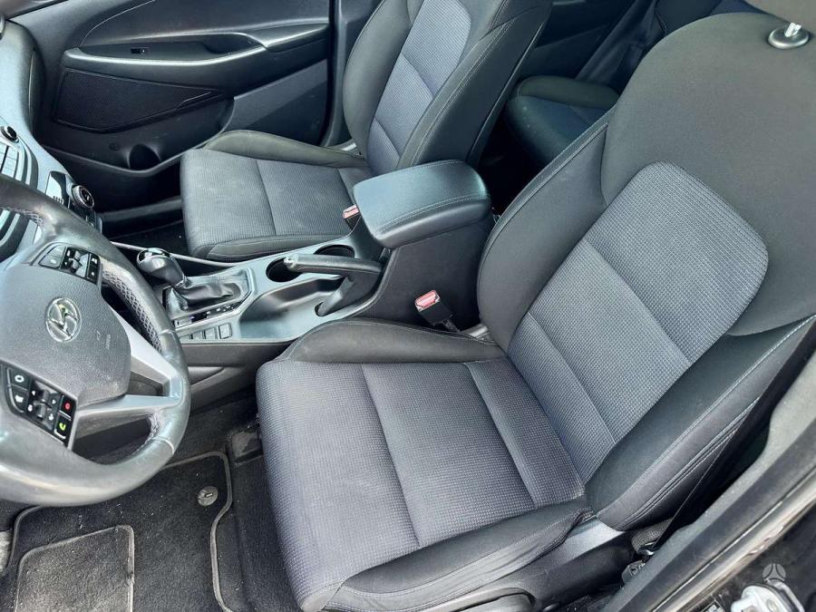 Melns Hyundai Tucson 2016 Marijampole, ar dzinēja tilpumu 1.59 L un nobraukumu 171 tūkst. km par 9900 €, foto 9 vietnē AUTOMOTO.COM.LV