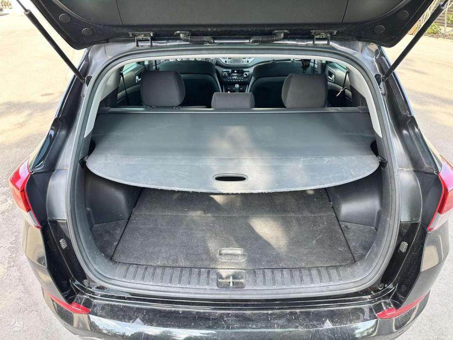 Melns Hyundai Tucson 2016 Marijampole, ar dzinēja tilpumu 1.59 L un nobraukumu 171 tūkst. km par 9900 €, foto 23 vietnē AUTOMOTO.COM.LV