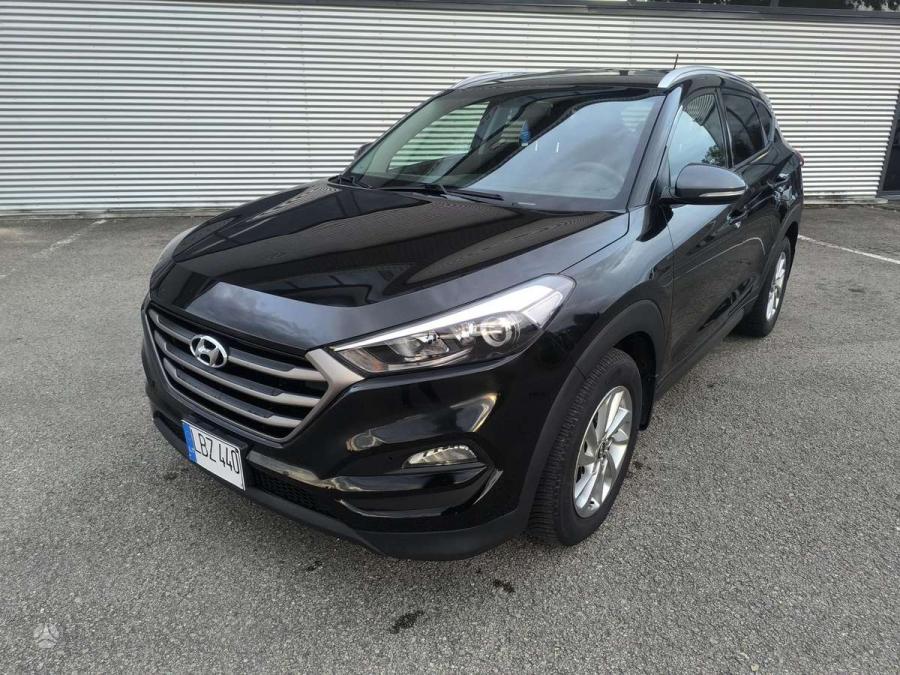 Melns Hyundai Tucson 2016 Radviliškis, ar dzinēja tilpumu 2.00 L un nobraukumu 165 tūkst. km par 10650 €, foto 3 vietnē AUTOMOTO.COM.LV