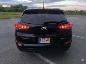 Melns Hyundai Tucson 2016 Radviliškis, ar dzinēja tilpumu 2.00 L un nobraukumu 165 tūkst. km par 10650 €, foto 8 vietnē AUTOMOTO.COM.LV