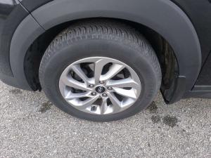 Melns Hyundai Tucson 2016 Radviliškis, ar dzinēja tilpumu 2.00 L un nobraukumu 165 tūkst. km par 10650 €, foto 16 vietnē AUTOMOTO.COM.LV