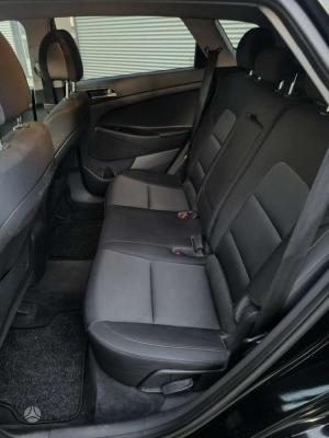 Melns Hyundai Tucson 2016 Radviliškis, ar dzinēja tilpumu 2.00 L un nobraukumu 165 tūkst. km par 10650 €, foto 18 vietnē AUTOMOTO.COM.LV