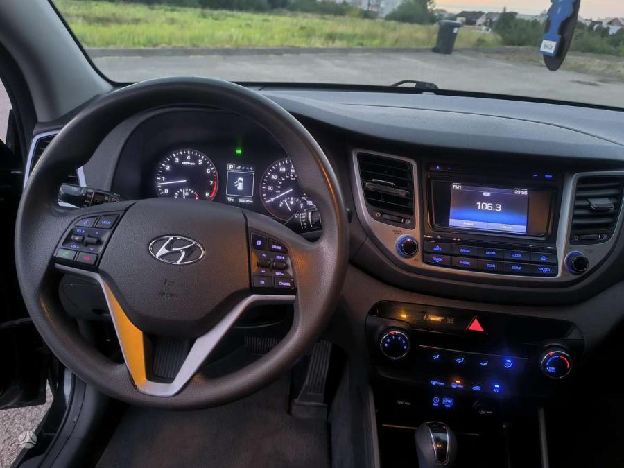 Melns Hyundai Tucson 2016 Radviliškis, ar dzinēja tilpumu 2.00 L un nobraukumu 165 tūkst. km par 10650 €, foto 26 vietnē AUTOMOTO.COM.LV