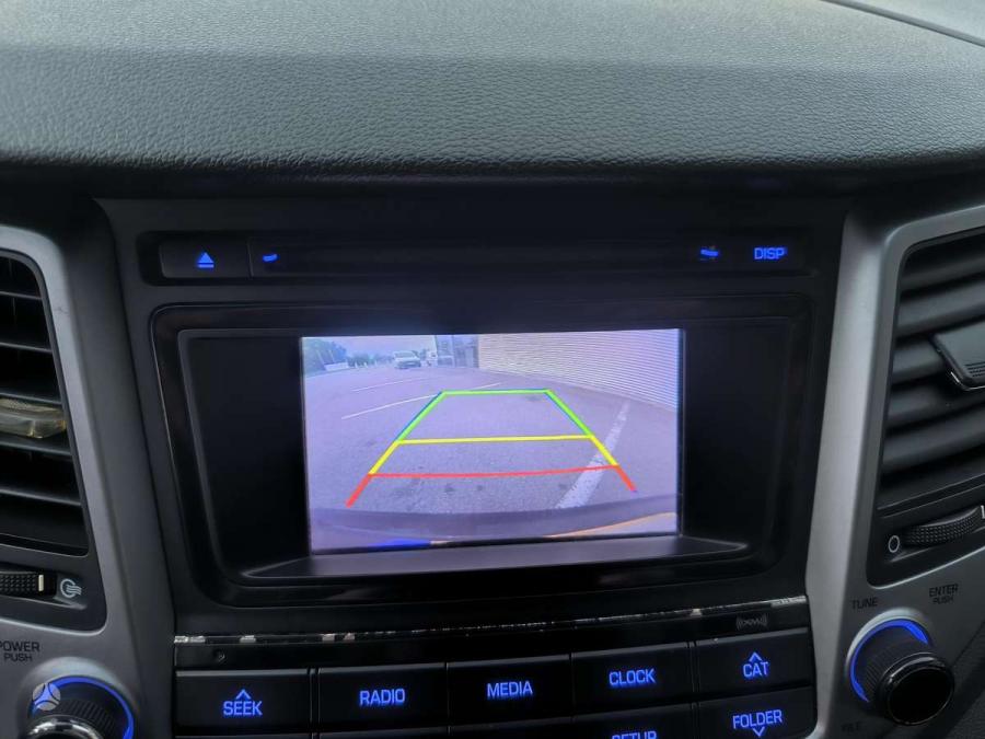 Melns Hyundai Tucson 2016 Radviliškis, ar dzinēja tilpumu 2.00 L un nobraukumu 165 tūkst. km par 10650 €, foto 27 vietnē AUTOMOTO.COM.LV