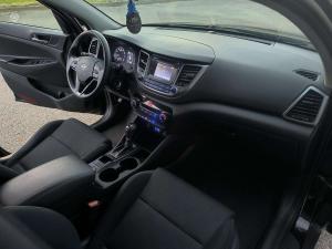 Melns Hyundai Tucson 2016 Radviliškis, ar dzinēja tilpumu 2.00 L un nobraukumu 165 tūkst. km par 10650 €, foto 30 vietnē AUTOMOTO.COM.LV