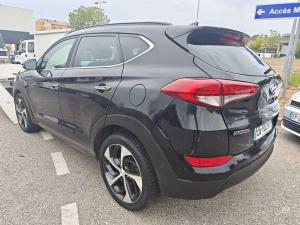 Melns Hyundai Tucson 2016 Tauragė, ar dzinēja tilpumu 1.69 L un nobraukumu 195 tūkst. km par 6700 €, foto 4 vietnē AUTOMOTO.COM.LV