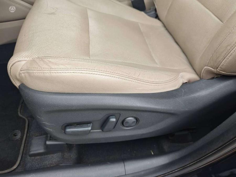Melns Hyundai Tucson 2016 Tauragė, ar dzinēja tilpumu 1.69 L un nobraukumu 195 tūkst. km par 6700 €, foto 13 vietnē AUTOMOTO.COM.LV