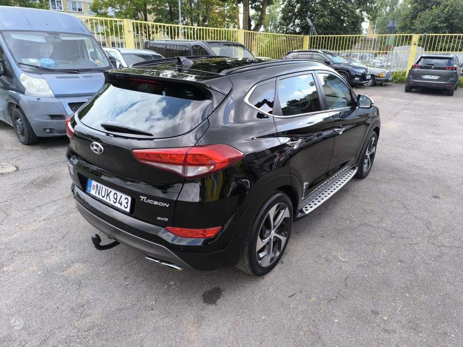 Melns Hyundai Tucson 2016 Šauļi, ar dzinēja tilpumu 2.00 L un nobraukumu 238 tūkst. km par 10350 €, foto 8 vietnē AUTOMOTO.COM.LV