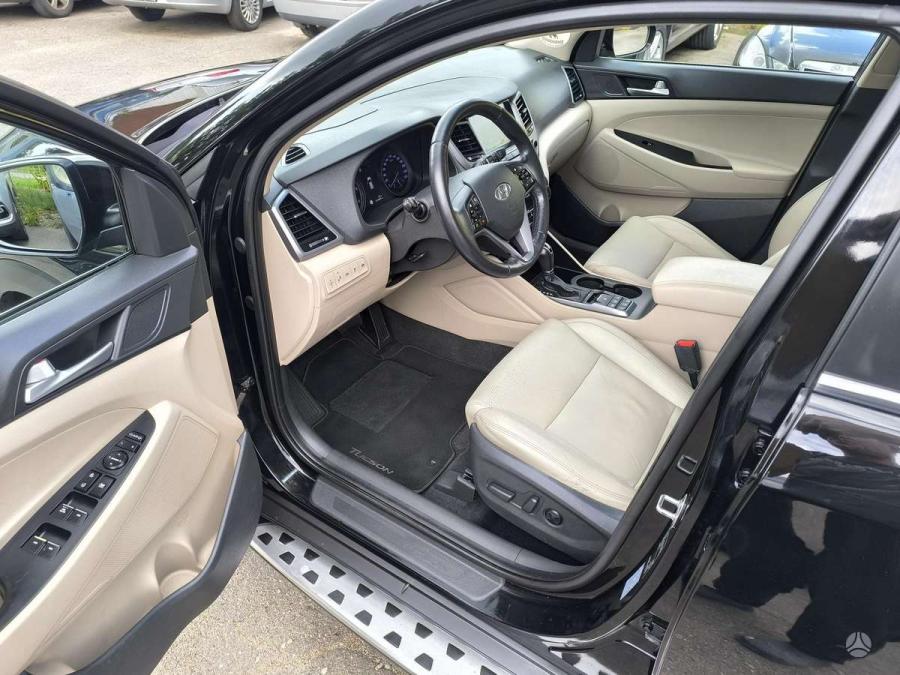 Melns Hyundai Tucson 2016 Šauļi, ar dzinēja tilpumu 2.00 L un nobraukumu 238 tūkst. km par 10350 €, foto 9 vietnē AUTOMOTO.COM.LV