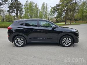 Melns Hyundai Tucson 2017 Jūrmala, ar dzinēja tilpumu 1.70 L un nobraukumu 145 tūkst. km par 12600 €, foto 3 vietnē AUTOMOTO.COM.LV