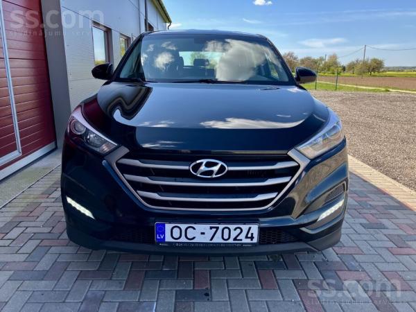 Melns Hyundai Tucson 2017 Talsi, ar dzinēja tilpumu 2.00 L un nobraukumu 199 tūkst. km par 12500 €, foto 8 vietnē AUTOMOTO.COM.LV