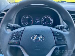 Melns Hyundai Tucson 2017 Talsi, ar dzinēja tilpumu 2.00 L un nobraukumu 199 tūkst. km par 12500 €, foto 11 vietnē AUTOMOTO.COM.LV