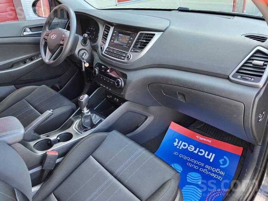 Melns Hyundai Tucson 2017 Talsi, ar dzinēja tilpumu 2.00 L un nobraukumu 199 tūkst. km par 12500 €, foto 18 vietnē AUTOMOTO.COM.LV