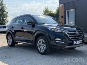 Melns Hyundai Tucson 2017 Rīga, ar dzinēja tilpumu 1.60 L un nobraukumu 99 tūkst. km par 13900 €, foto  vietnē AUTOMOTO.COM.LV