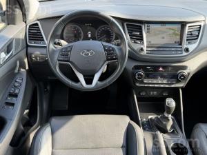 Melns Hyundai Tucson 2017 Rīga, ar dzinēja tilpumu 1.60 L un nobraukumu 99 tūkst. km par 13900 €, foto 5 vietnē AUTOMOTO.COM.LV