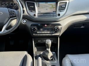 Melns Hyundai Tucson 2017 Rīga, ar dzinēja tilpumu 1.60 L un nobraukumu 99 tūkst. km par 13900 €, foto 10 vietnē AUTOMOTO.COM.LV