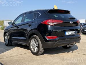 Melns Hyundai Tucson 2017 Rīga, ar dzinēja tilpumu 1.60 L un nobraukumu 99 tūkst. km par 13900 €, foto 19 vietnē AUTOMOTO.COM.LV