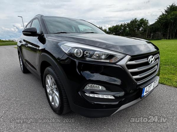 Melns Hyundai Tucson 2017 Tallina, ar dzinēja tilpumu 1.60 L un nobraukumu 115 tūkst. km par 12500 €, foto 1 vietnē AUTOMOTO.COM.LV