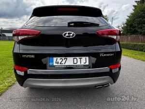 Black Hyundai Tucson 2017 in Tallinn, with an engine capacity of 1.60 L and mileage of 115 thousand km for 12500 €, photo 6 on AUTOMOTO.COM.LV