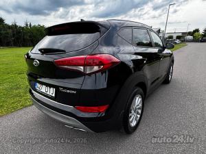 Black Hyundai Tucson 2017 in Tallinn, with an engine capacity of 1.60 L and mileage of 115 thousand km for 12500 €, photo 7 on AUTOMOTO.COM.LV