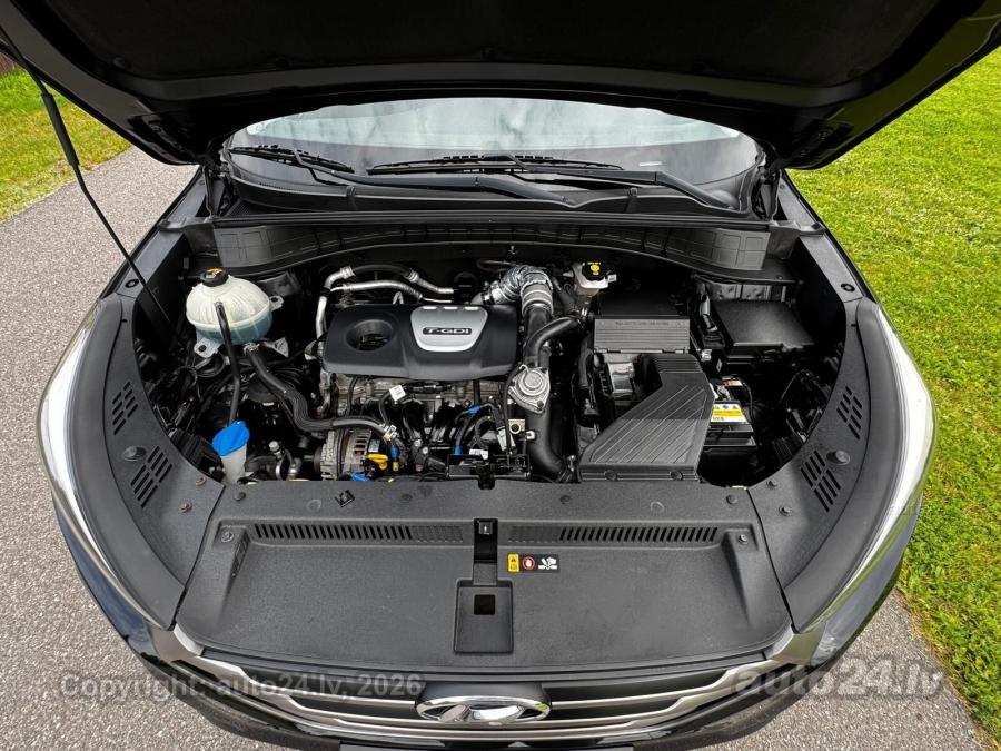 Black Hyundai Tucson 2017 in Tallinn, with an engine capacity of 1.60 L and mileage of 115 thousand km for 12500 €, photo 14 on AUTOMOTO.COM.LV