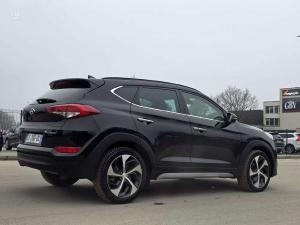 Melns Hyundai Tucson 2018 Tauragė, ar dzinēja tilpumu 1.69 L un nobraukumu 117 tūkst. km par 13800 €, foto 3 vietnē AUTOMOTO.COM.LV