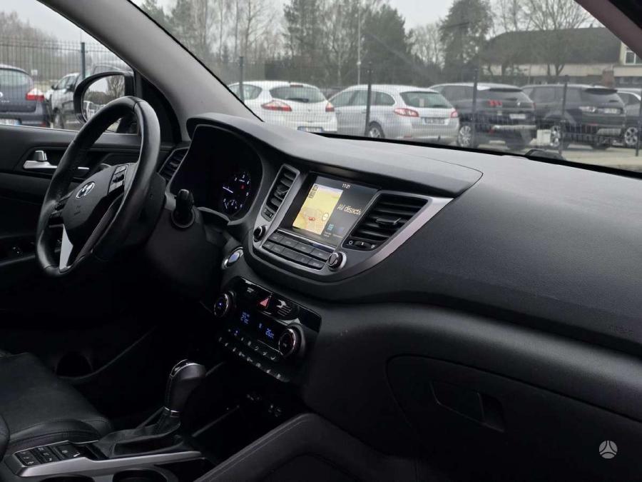 Melns Hyundai Tucson 2018 Tauragė, ar dzinēja tilpumu 1.69 L un nobraukumu 117 tūkst. km par 13800 €, foto 16 vietnē AUTOMOTO.COM.LV