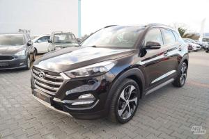 Black Hyundai Tucson 2018 in Kaunas, with an engine capacity of 2.00 L and mileage of 82 thousand km for 22287 €, photo 3 on AUTOMOTO.COM.LV