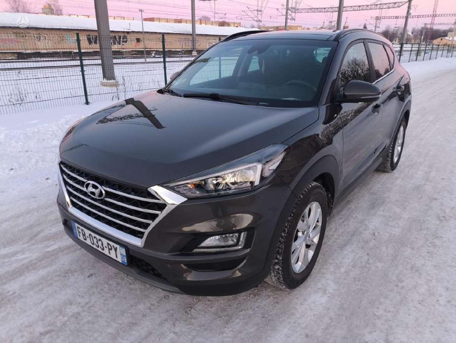 Melns Hyundai Tucson 2018 Šauļi, ar dzinēja tilpumu 1.60 L un nobraukumu 86 tūkst. km par 15600 €, foto 1 vietnē AUTOMOTO.COM.LV