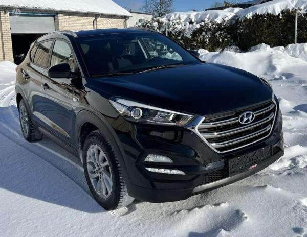Melns Hyundai Tucson 2018 Panevēža, ar dzinēja tilpumu 1.69 L un nobraukumu 240 tūkst. km par 9500 €, foto  vietnē AUTOMOTO.COM.LV