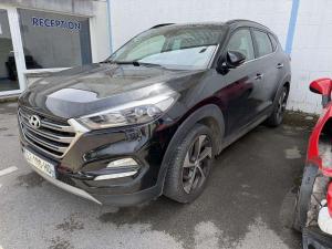Black Hyundai Tucson 2018 in Taurage, with an engine capacity of 2.00 L and mileage of 178 thousand km for 10200 €, photo  on AUTOMOTO.COM.LV