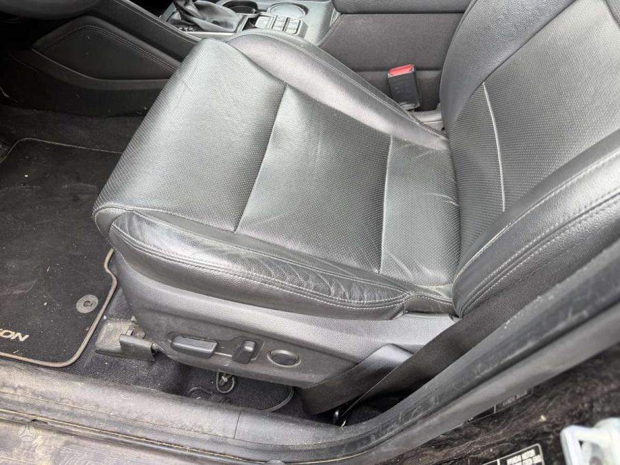 Черный Хендай Туксон 2018 в Таураге, объемом двигателя 2.00 л и пробегом 178 тыс. км за 10200 €, фото 9 на AUTOMOTO.COM.LV