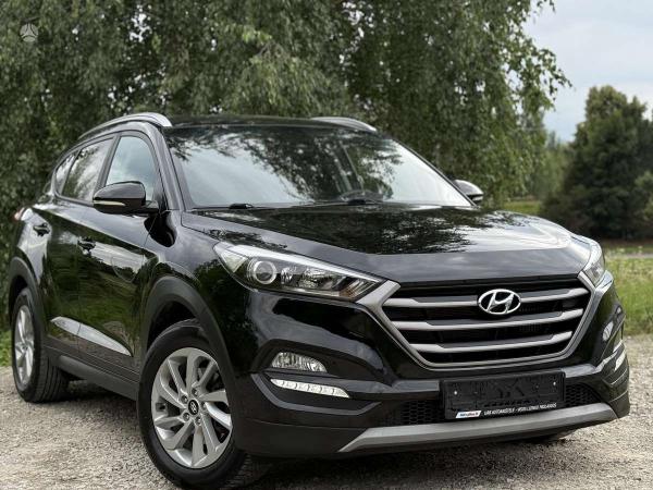 Black Hyundai Tucson 2018 in Siauliai, with an engine capacity of 2.00 L and mileage of 172 thousand km for 14950 €, photo 1 on AUTOMOTO.COM.LV