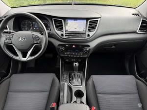 Black Hyundai Tucson 2018 in Siauliai, with an engine capacity of 2.00 L and mileage of 172 thousand km for 14950 €, photo 20 on AUTOMOTO.COM.LV