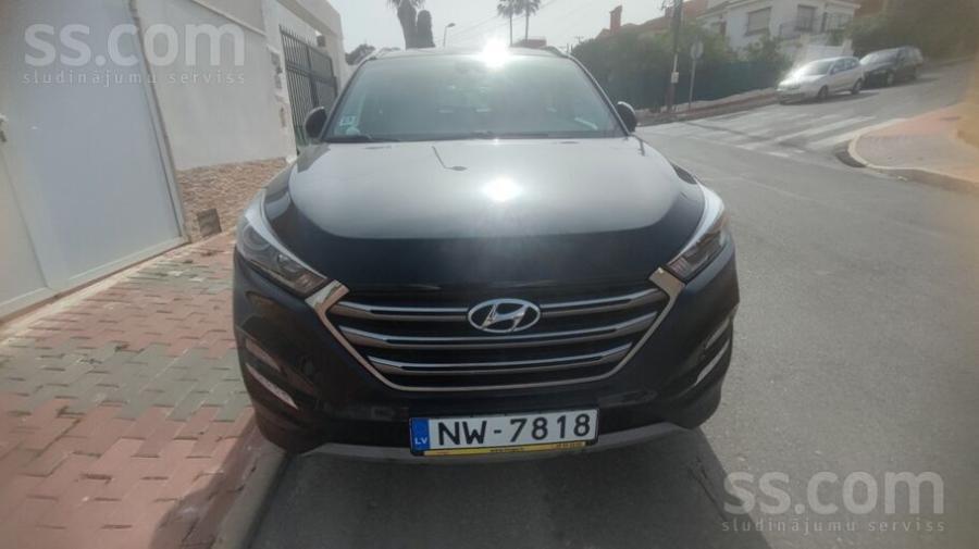 Melns Hyundai Tucson 2018 Daugavpils, ar dzinēja tilpumu 1.60 L un nobraukumu 185 tūkst. km par 13800 €, foto 7 vietnē AUTOMOTO.COM.LV