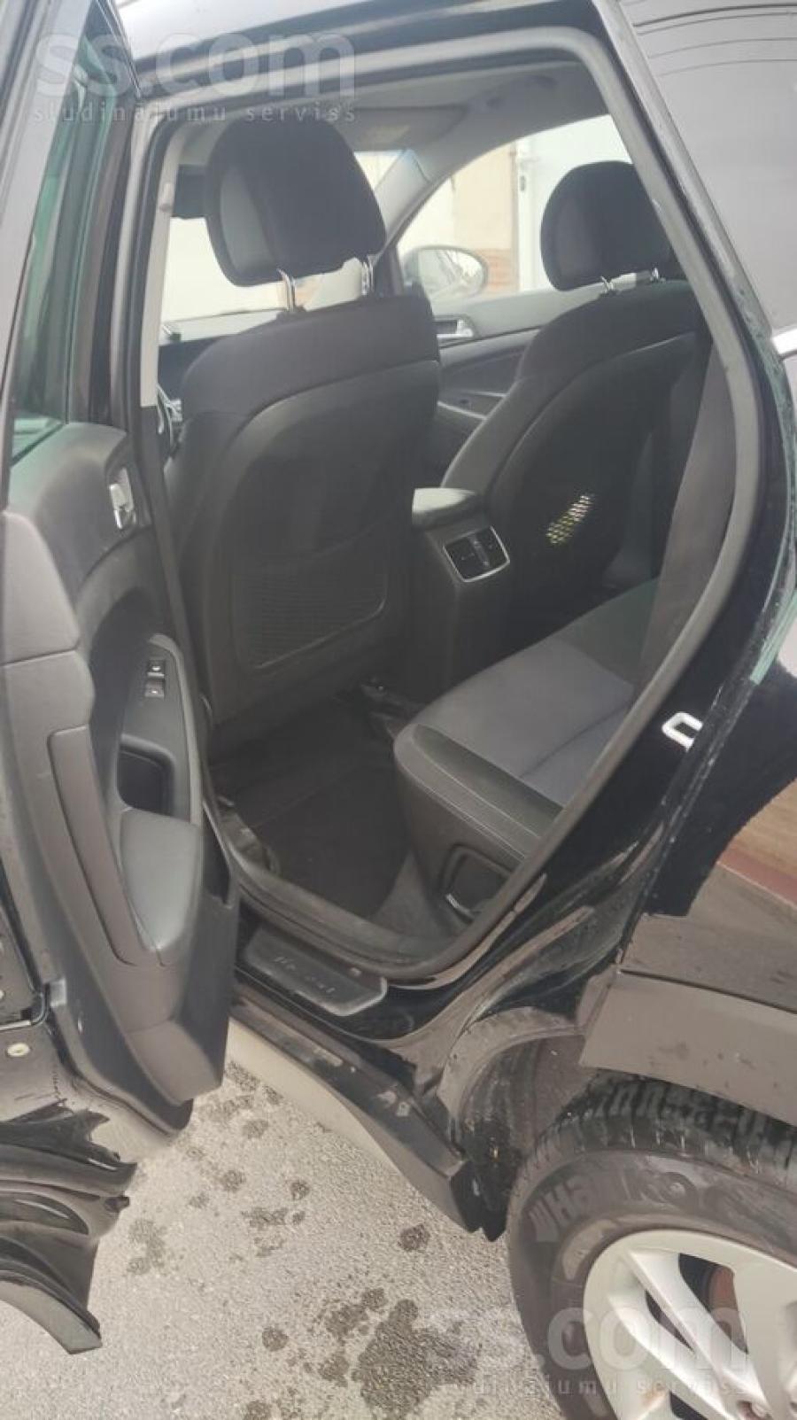 Melns Hyundai Tucson 2018 Daugavpils, ar dzinēja tilpumu 1.60 L un nobraukumu 185 tūkst. km par 13800 €, foto 13 vietnē AUTOMOTO.COM.LV