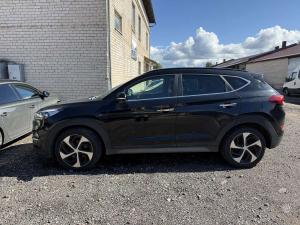 Melns Hyundai Tucson 2018 Tauragė, ar dzinēja tilpumu 2.00 L un nobraukumu 178 tūkst. km par 9200 €, foto 4 vietnē AUTOMOTO.COM.LV