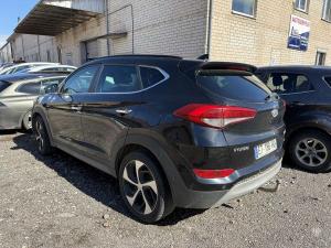 Melns Hyundai Tucson 2018 Tauragė, ar dzinēja tilpumu 2.00 L un nobraukumu 178 tūkst. km par 9200 €, foto 5 vietnē AUTOMOTO.COM.LV