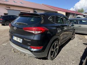 Melns Hyundai Tucson 2018 Tauragė, ar dzinēja tilpumu 2.00 L un nobraukumu 178 tūkst. km par 9200 €, foto 7 vietnē AUTOMOTO.COM.LV