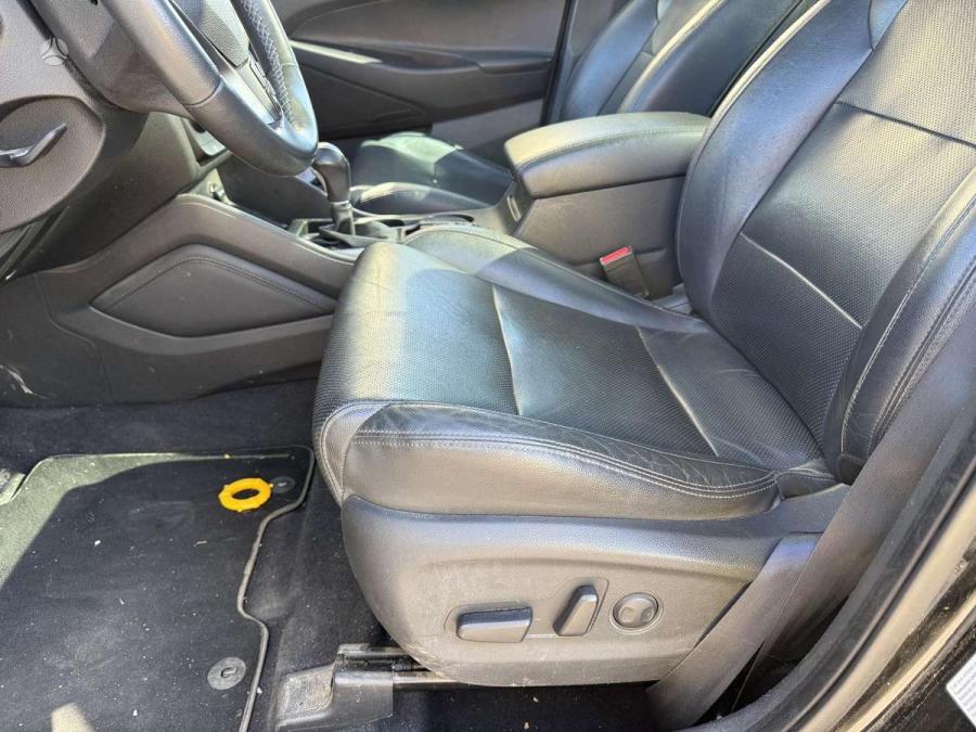 Melns Hyundai Tucson 2018 Tauragė, ar dzinēja tilpumu 2.00 L un nobraukumu 178 tūkst. km par 9200 €, foto 12 vietnē AUTOMOTO.COM.LV